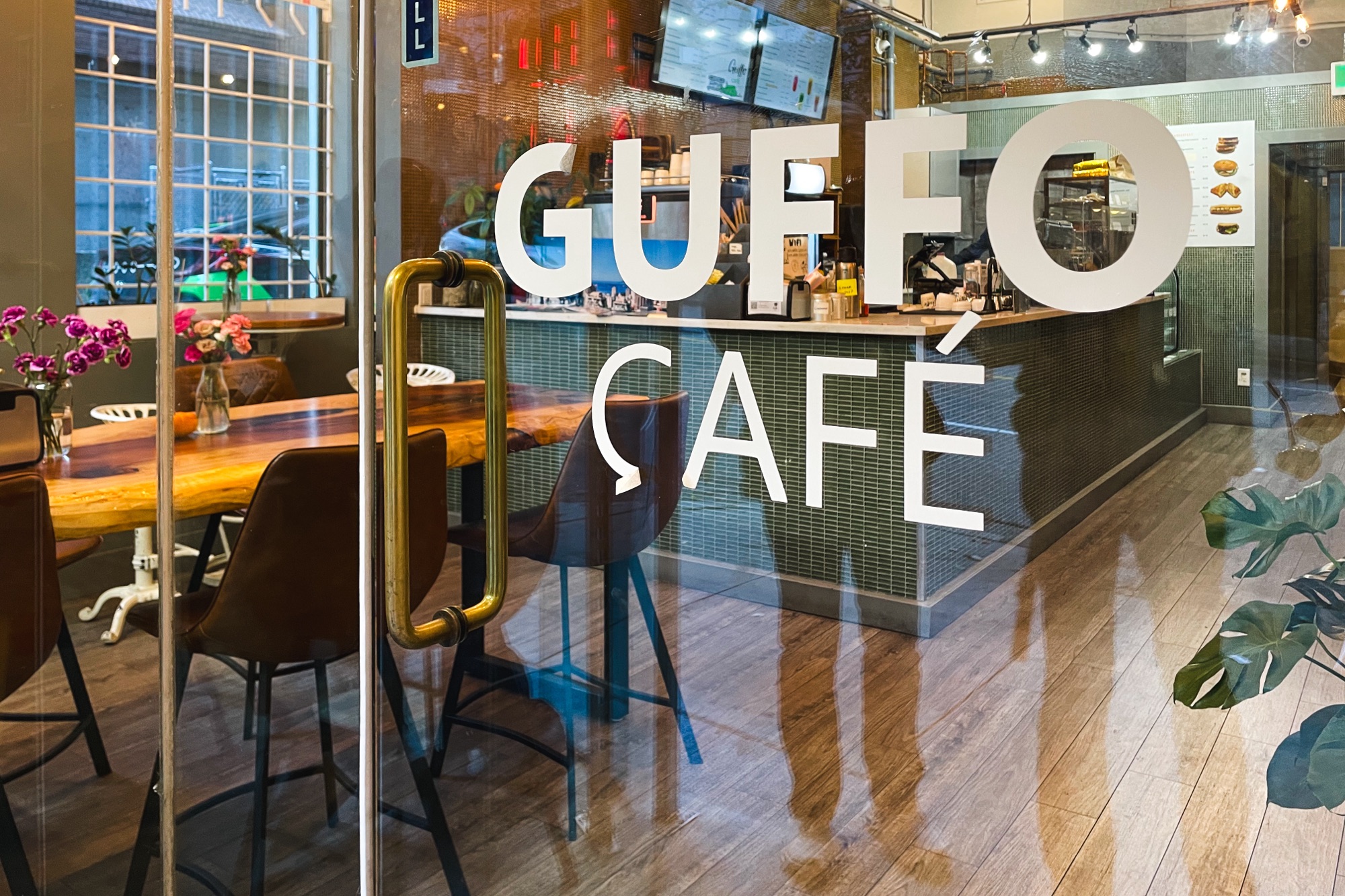 Top Local Cafes to Visit in Vancouver for Coffee Lovers and Treat ...